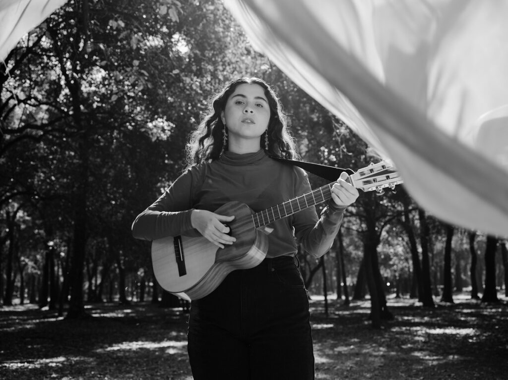 Mexico's rising star Silvana Estrada brings poetic lyrics, soaring ...