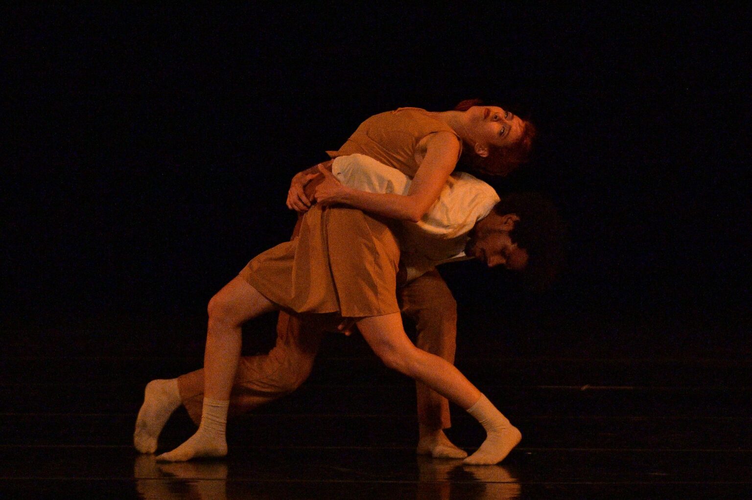 BEATRIZ GARCÍA Y ARMANDO BRYDSON: DANZA CONTEMPORÁNEA PARA SUBLIMAR LA ...