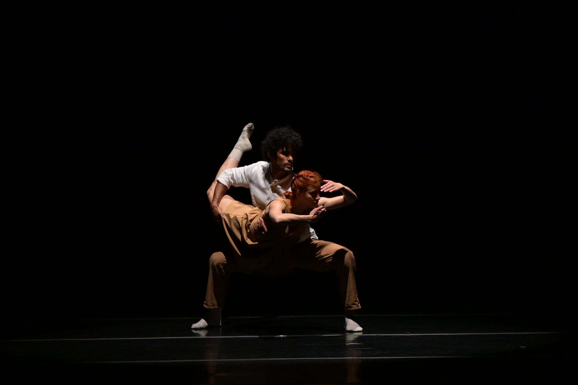 BEATRIZ GARCÍA Y ARMANDO BRYDSON: DANZA CONTEMPORÁNEA PARA SUBLIMAR LA ...