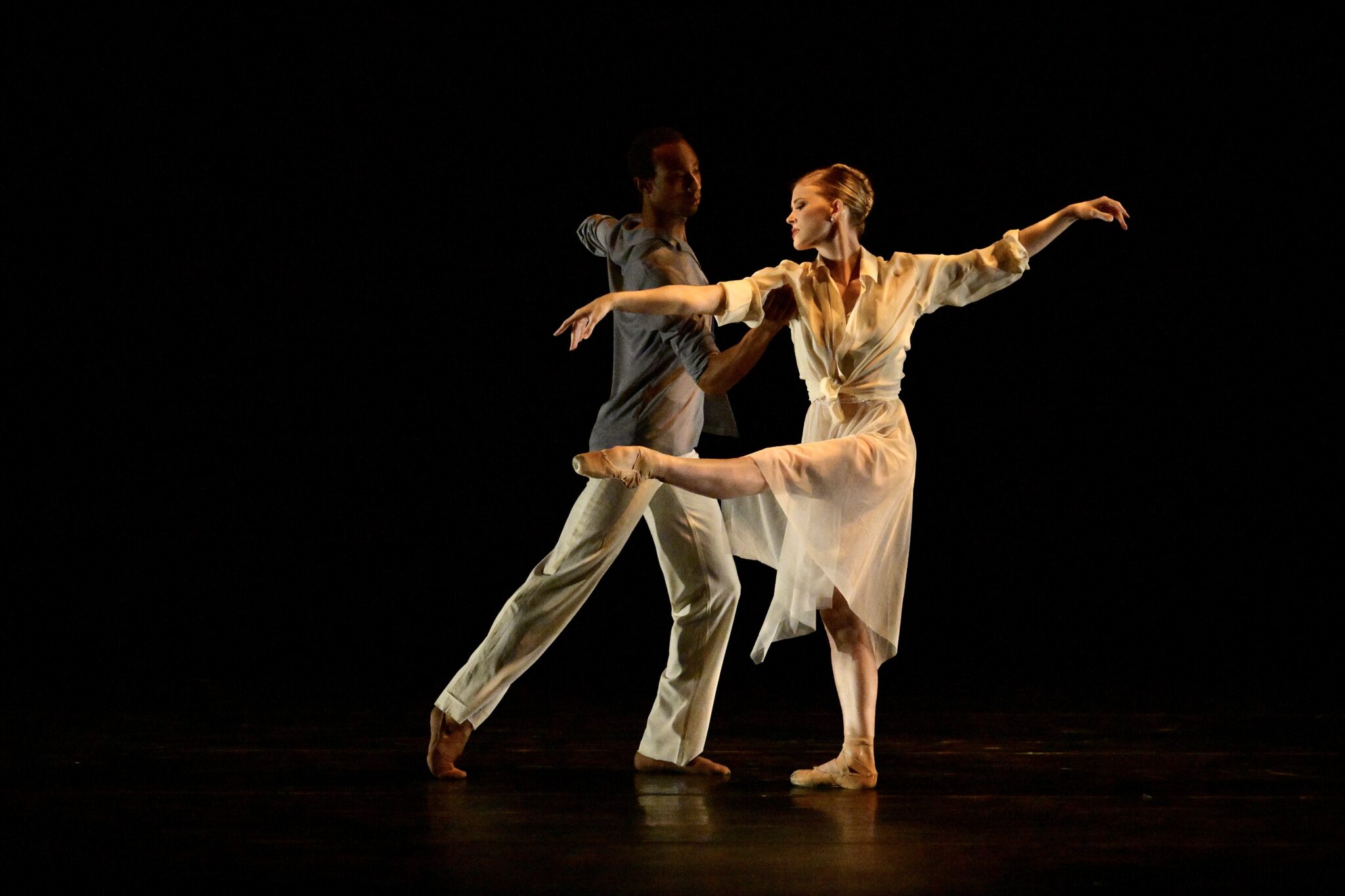 ESTRENOS QUE ENRIQUECEN EL ATRACTIVO POPULAR DE DIMENSIONS DANCE ...