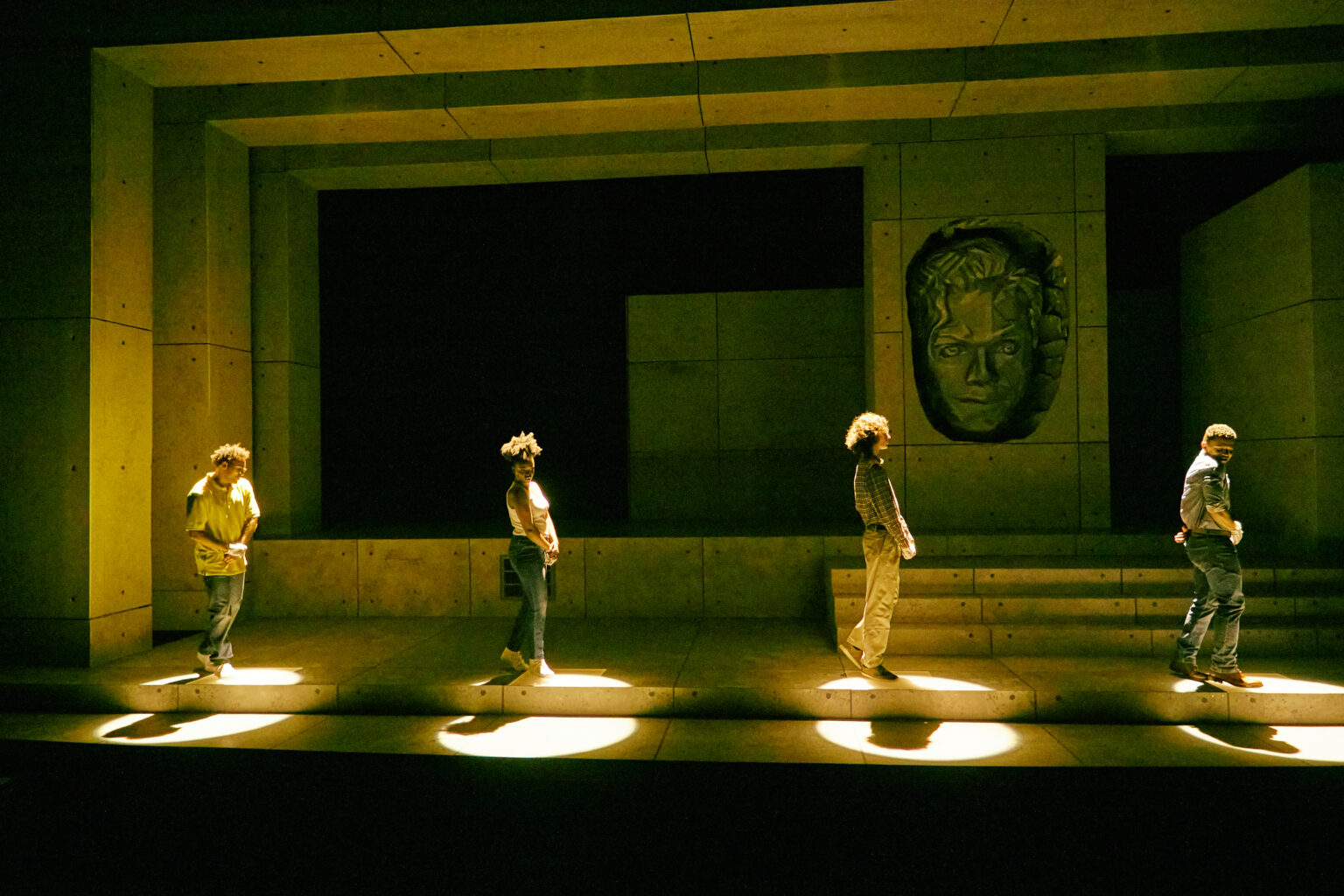 Review: Miami New Drama’s 'Defacing Michael Jackson' well acted but ...