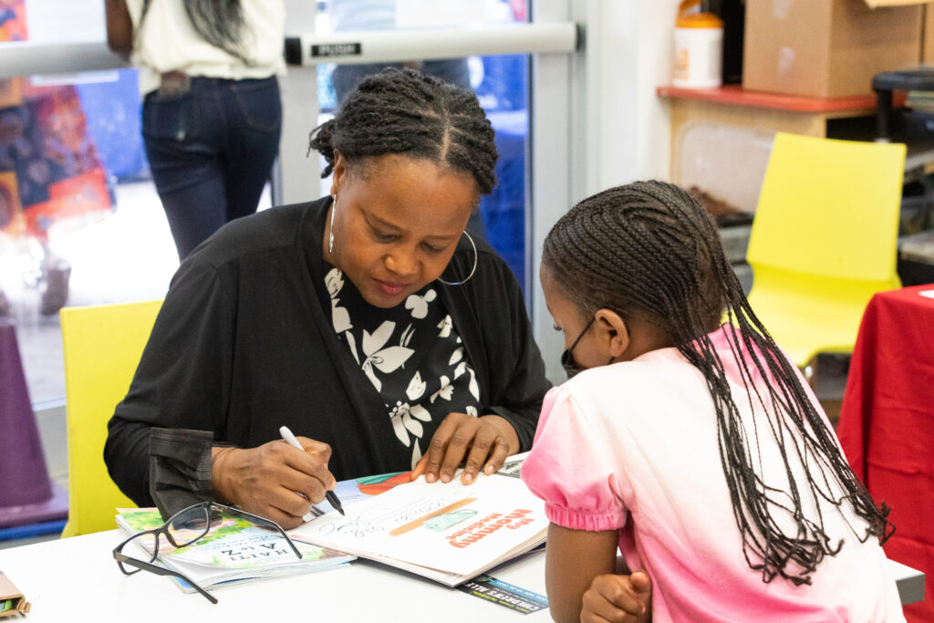 Little Haiti Book Festival returns in full swing - ArtburstMiami