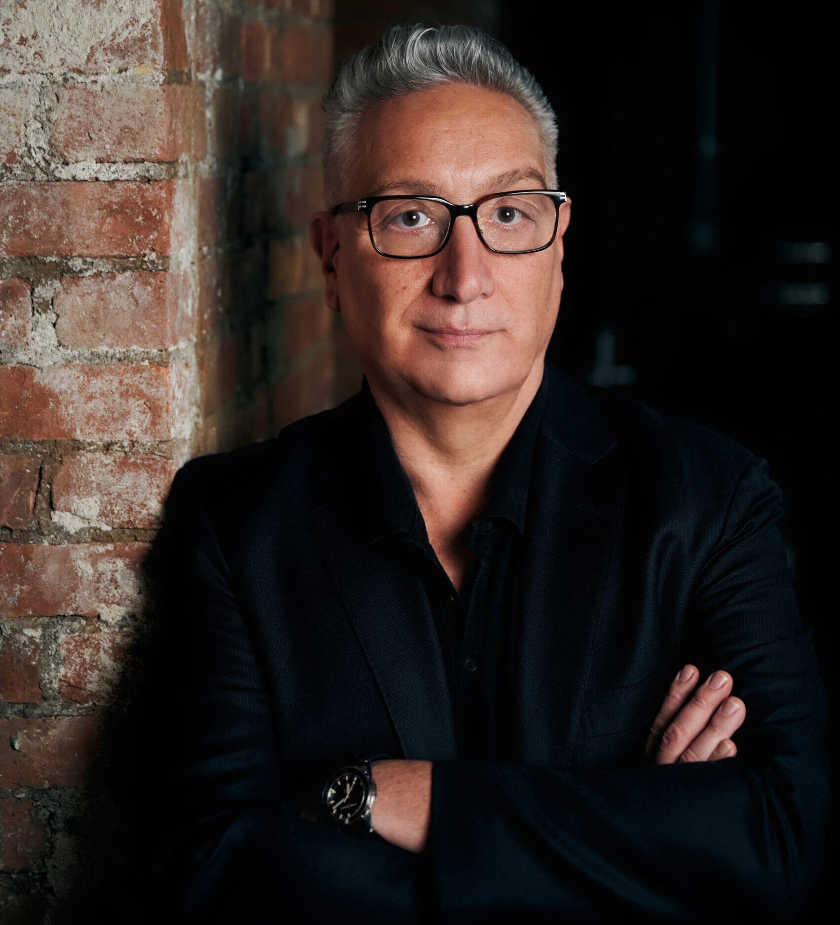 Moisés Kaufman transforms bestseller 'Juan Planchard' into a Miami New ...