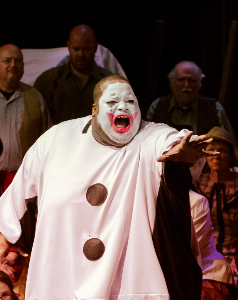 The tears of a clown and the realism of Florida Grand Opera's 'I ...